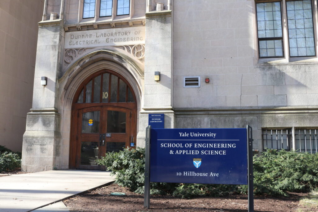 Yale to offer first-in-the-nation joint engineering and medical school master’s degree - Yale ...